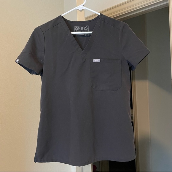 Figs | Tops | Figs Catarina One Pocket Scrub Top Black Xs | Poshmark